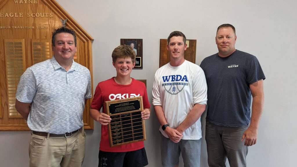 Jaxson Kneifl is the 2023 Kyle Straight Memorial Award Recipient – WBDA